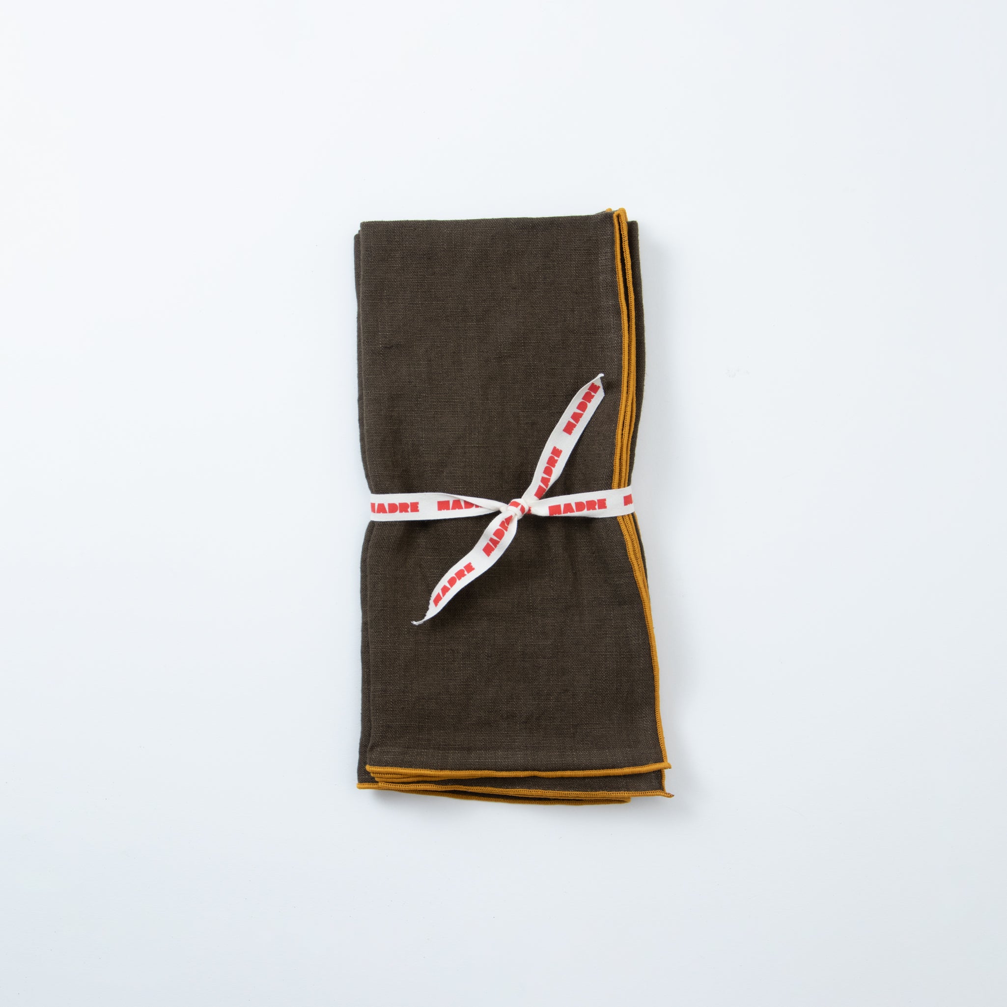 MADRE Large Napkin Set Avocado x Gold – GENERAL FURNISHINGS & CO.